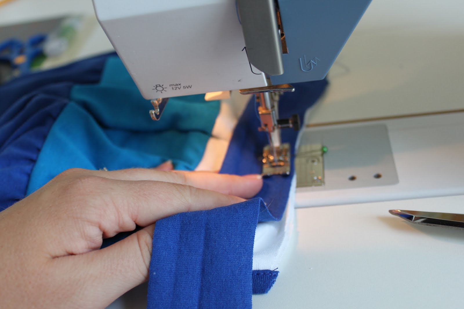 Obsessively Stitching: Tiered Top/Dress from T-Shirts!