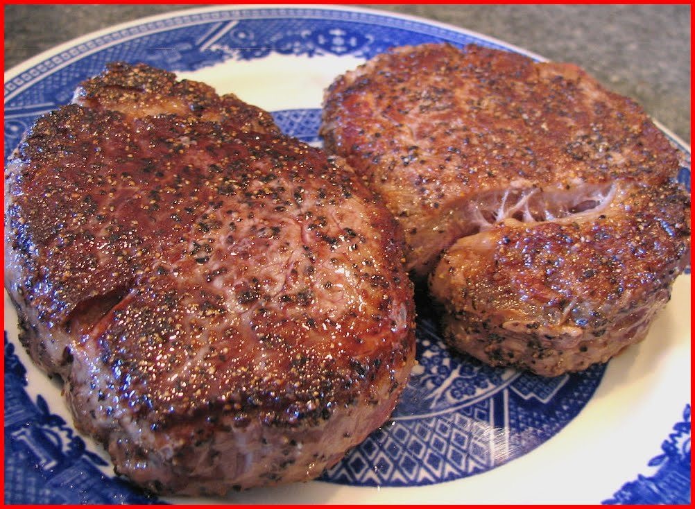 Fat Johnny's Front Porch: Filet Mignon En Croute