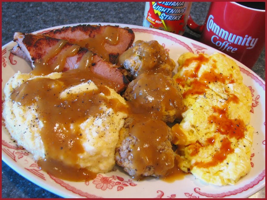 Fat Johnny's Front Porch: Grits And Redeye Gravy