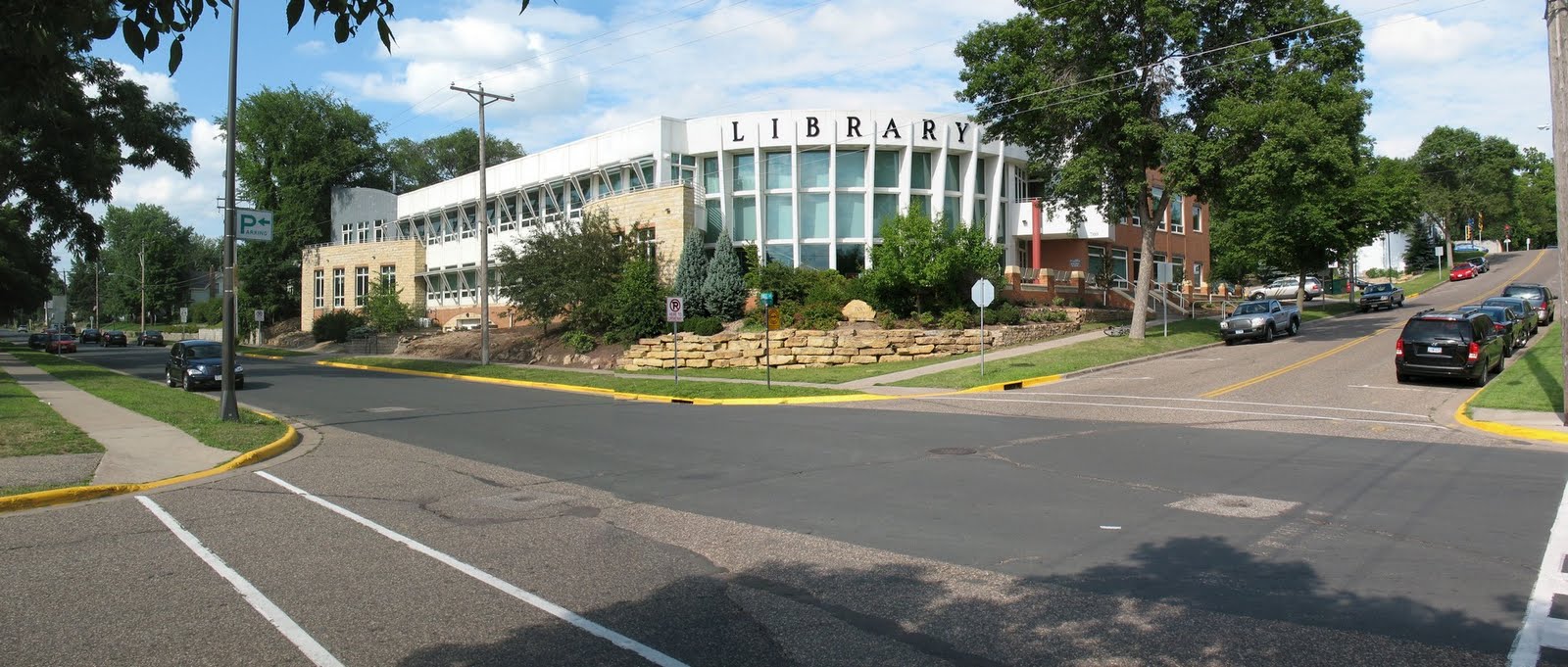 Retiring Guy's Digest: Hudson Area Joint Library President Envisions ...