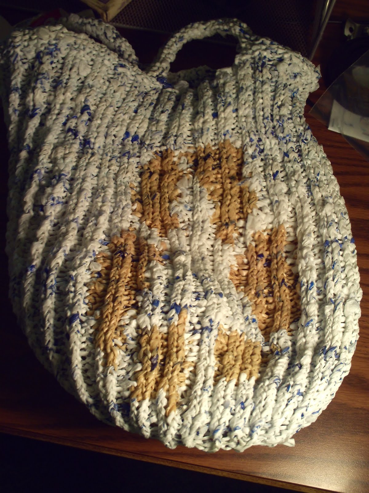 Garden of Forking Paths: Plarn Knit Bag Pattern
