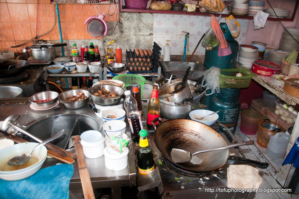 Tofu Photography: Filthy restaurant!