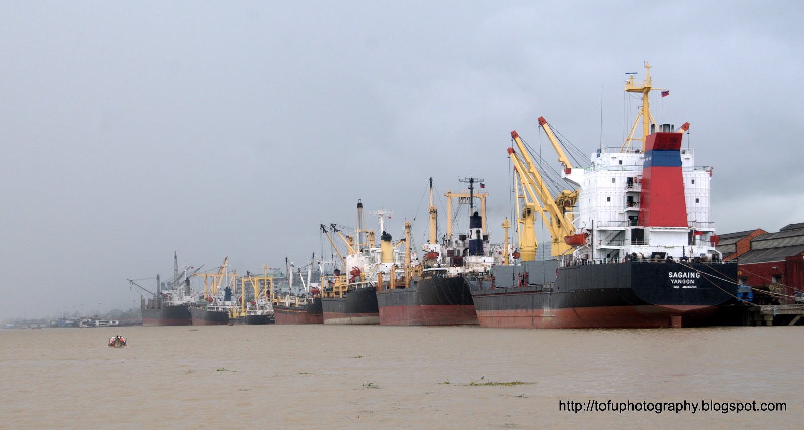 Tofu Photography: Burmese ships