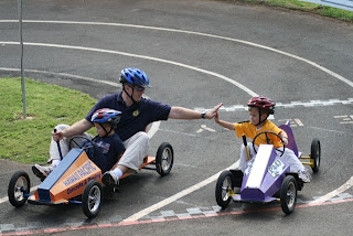 Blunoz Random Ramblings: Box Car Racing