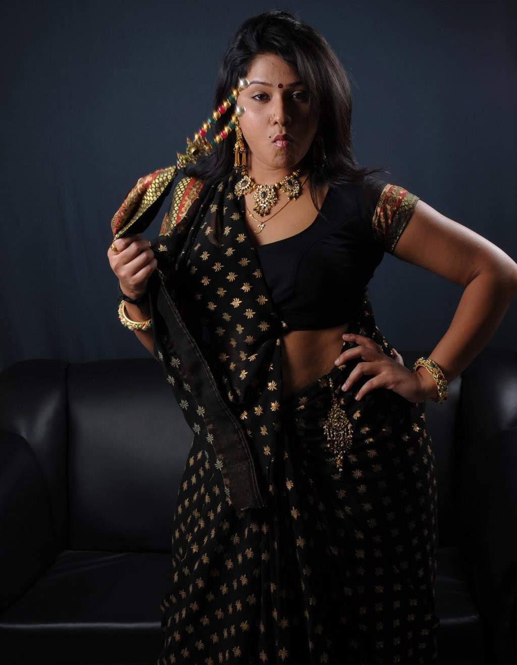Free Images Pistures: Jyothi Masala Actress in Black Saree Pictures