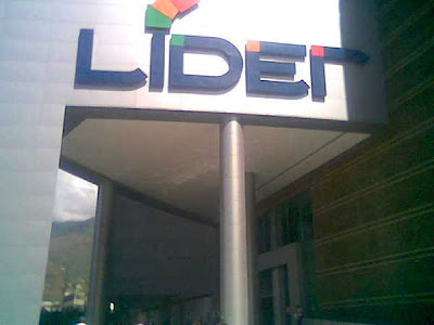 Relatando algunas historias: Apertura del C. C. Líder