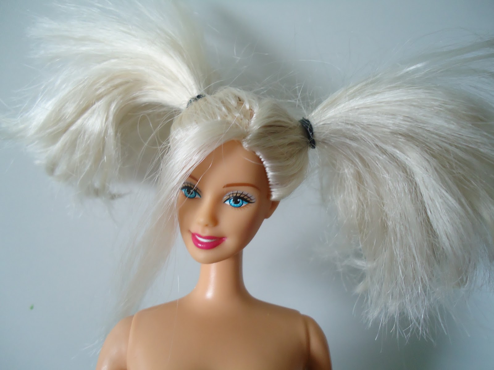 BWorld: Nova Barbie - Cabelo
