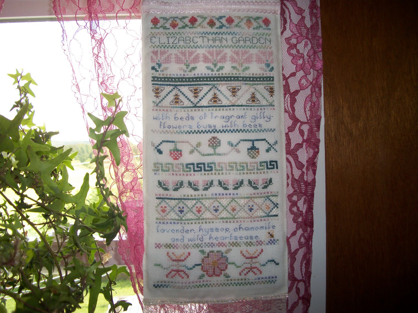 Hayfield Cottage: Elizabethan Garden Sampler