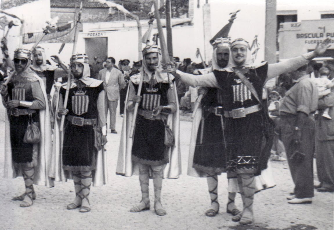 VILLENA CUÉNTAME: 1958 COMPARSA DE ALMOGÁVARES