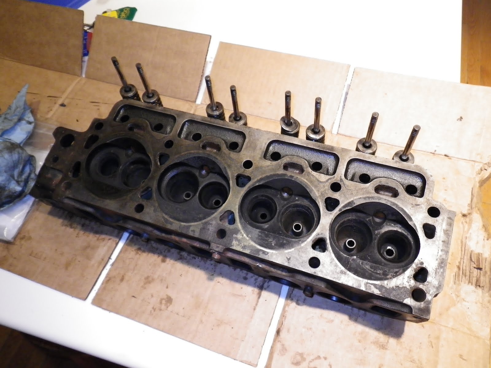 Tim's 1967 Volvo 122s: Engine Rebuild - Head Disassembly