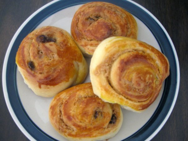 INAKU'S NOTES: PEANUT BUTTER ROLL