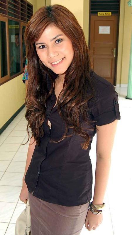 House Horny: Cintya Nabila Ramlan