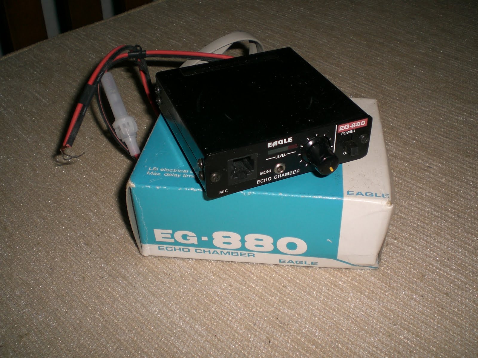 HIRACOM: ECHO CHAMBER EAGLE EG-880
