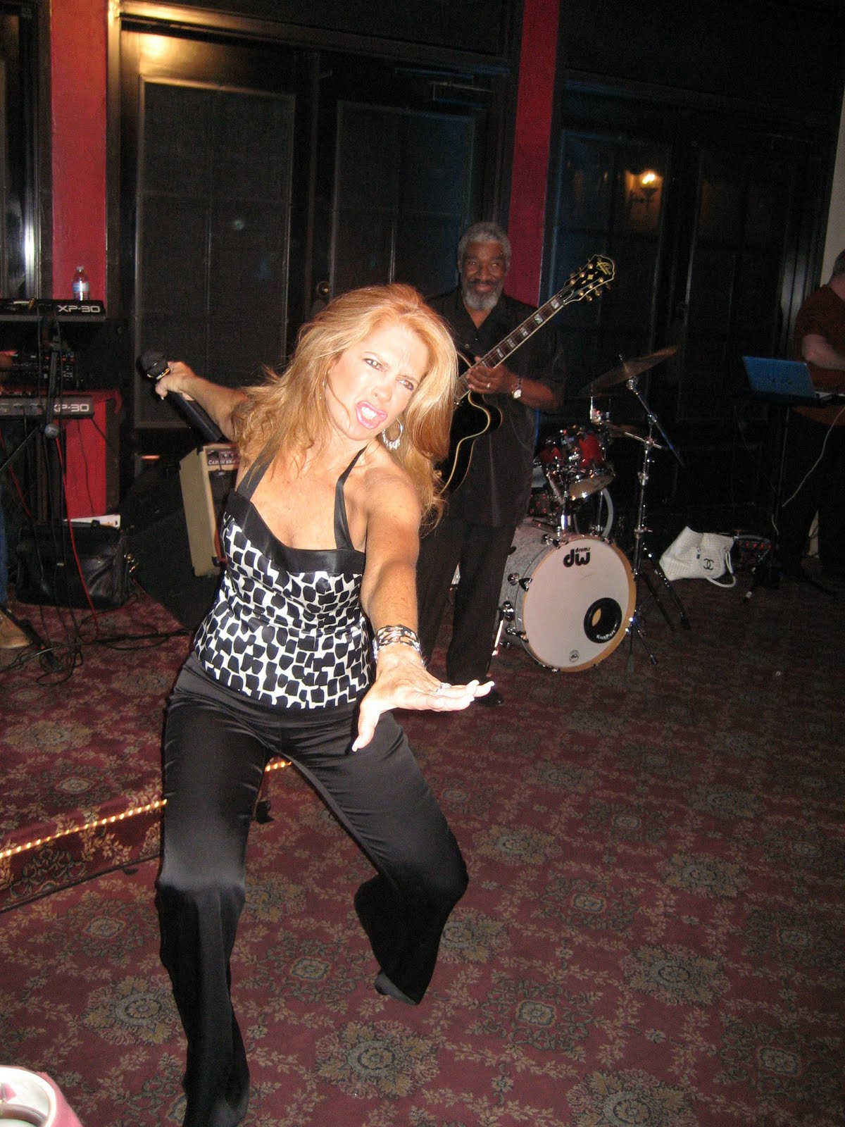 Kelly Clinton's Open Mic Cabaret: Soulful Music, Broadway Rhythm & All ...