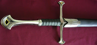 El señor de los anillos: Narsil vs Anduril