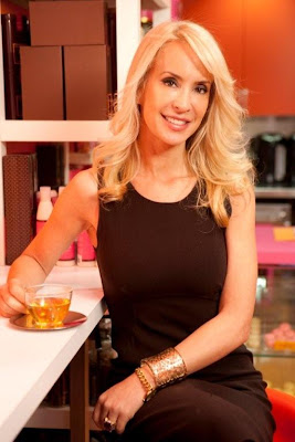 Whom You Know: TASTY TIDBITS: SALONTEA by Tracy Stern! Brand New!!!