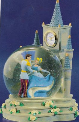 Disney Snowglobes Collectors Guide: Cinderella clock tower snowglobe