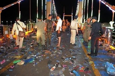 KI Media: Koh Pich Bridge: The day after (Photos from AFP, Reuters)