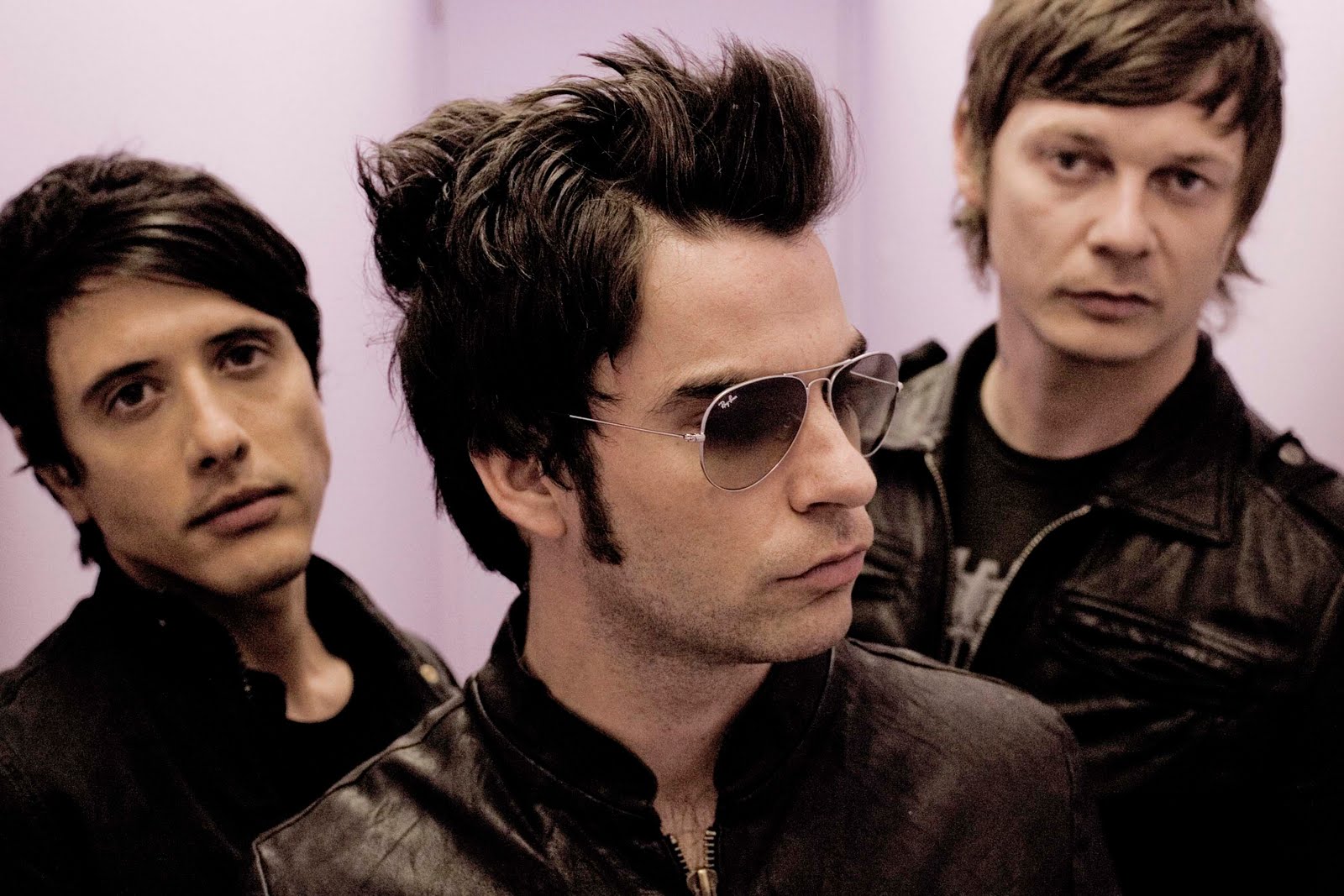newsoundwales - newsdesk: Fancy Supporting the Stereophonics?