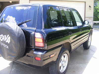 1999 Toyota Rav4 L: Exterior