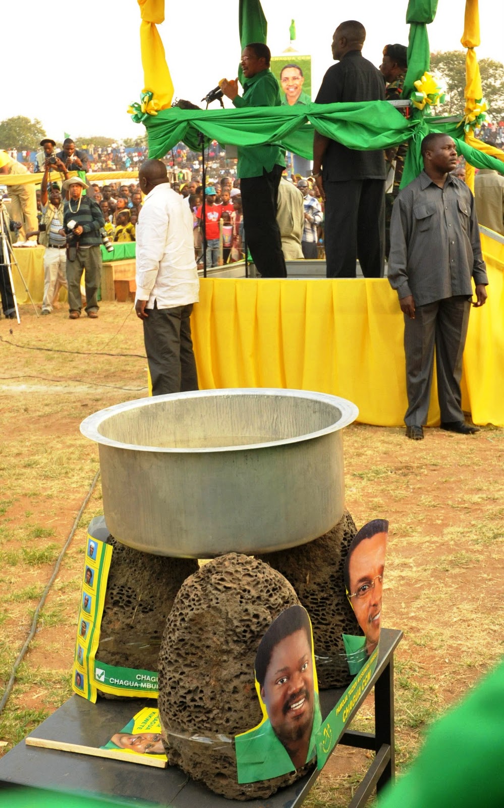 JakayaKikwete2010: Mkutano wa Kampeni Songea Mjini - JK: Wakataeni ...