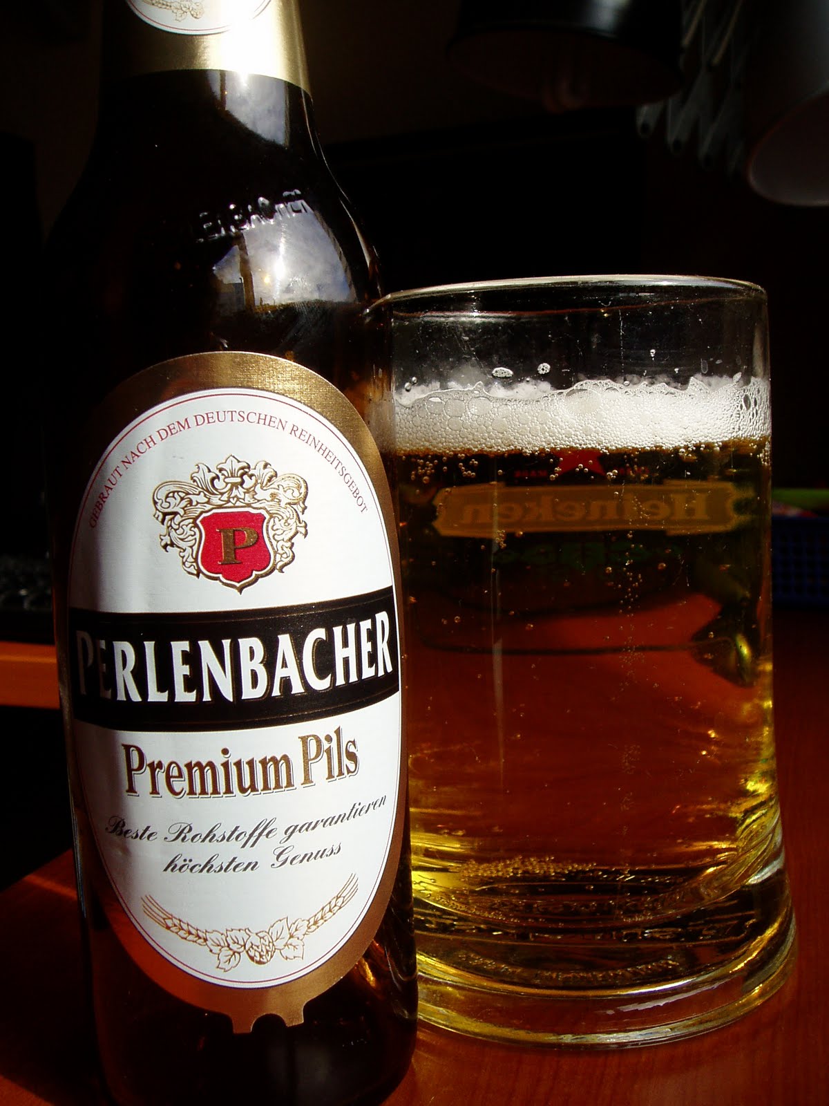 Hipos Urinatum, blog de cervezas: Perlenbacher Premium Pils