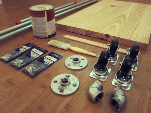 Storage | Glee: DIY rolling rack