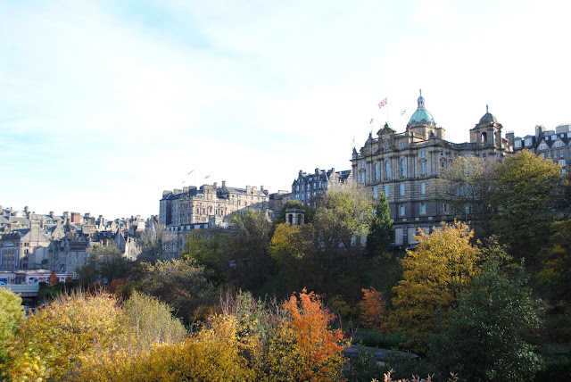 Ashli: Gorgeous Fall in Edinburgh