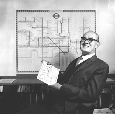 nrtia: 'Harry' Beck's Underground Map Evolves