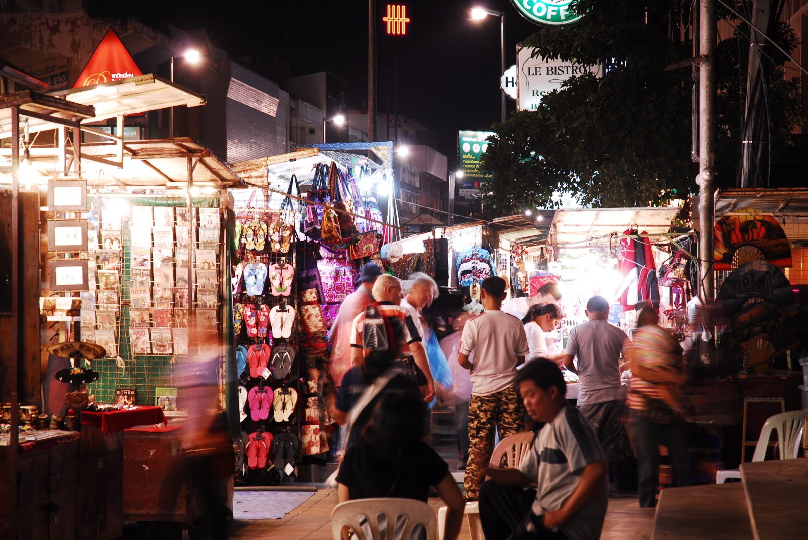 Matt's Travel Blog: Chiang Mai Night Bazaar
