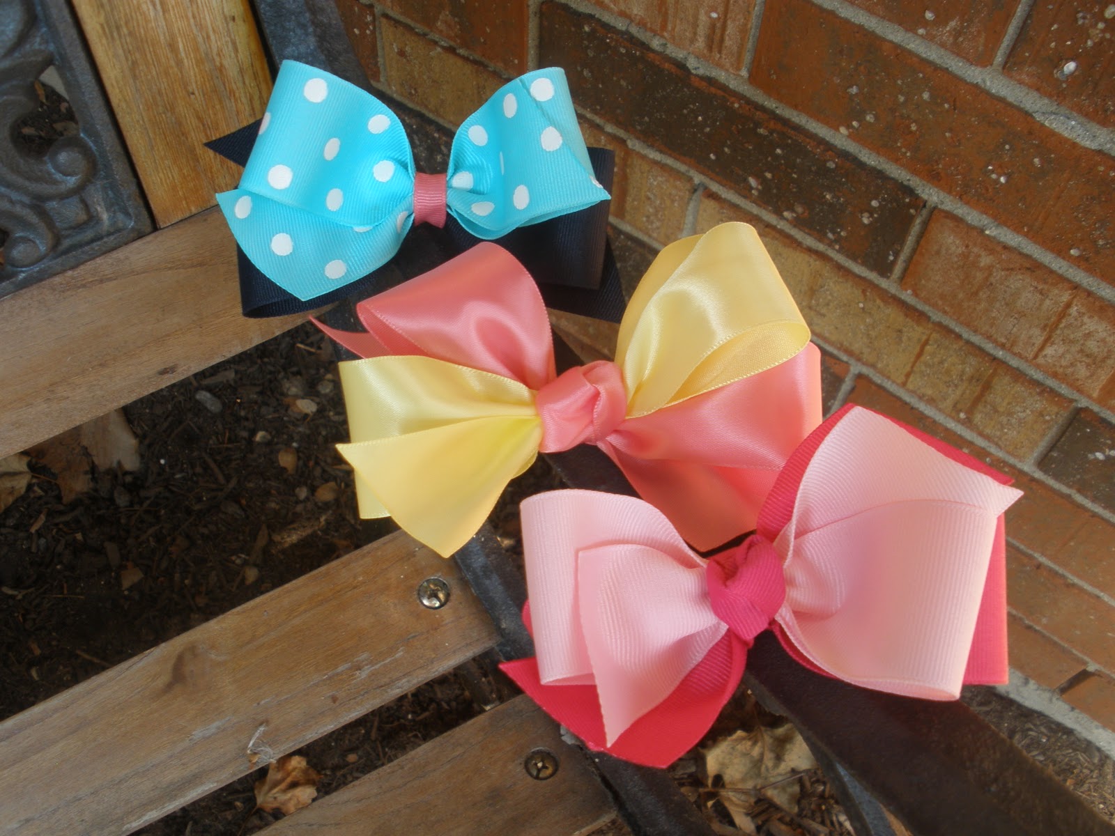 Pink, Pearls and Pigtails: {b is for bow}