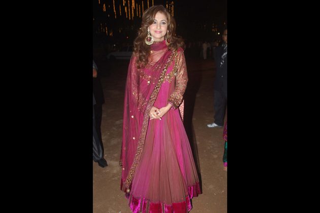 Celebrities attended the wedding of Narayan Rane's son Nitish Rane with ...