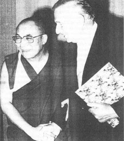 Straker Enemy: Dalai Lama: un altro mito della CIA