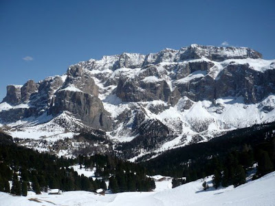 Skiing in the Dolomites: the SELLA RONDA tour | ItalianFeelings Blog