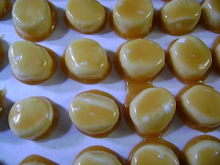 Gooey Sticky Fingers: Scotch Kisses