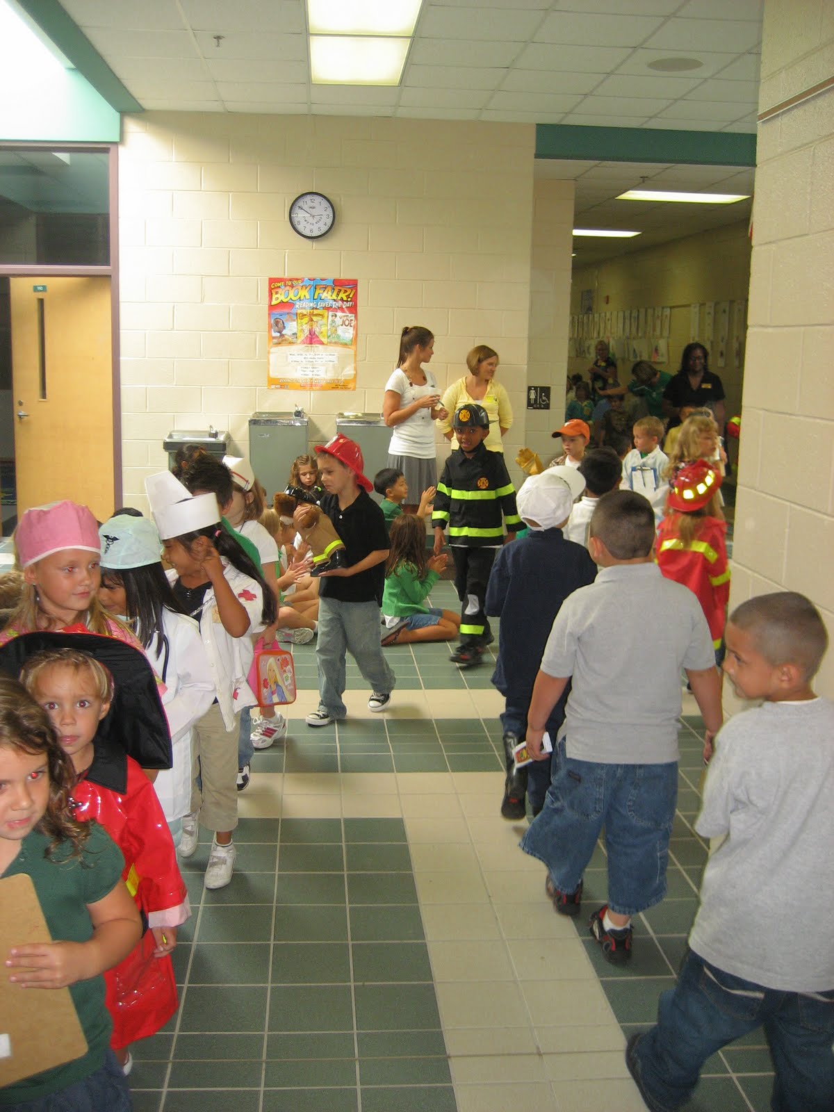 Miss Burnette's Kindergarten Class: Community Helper Parade