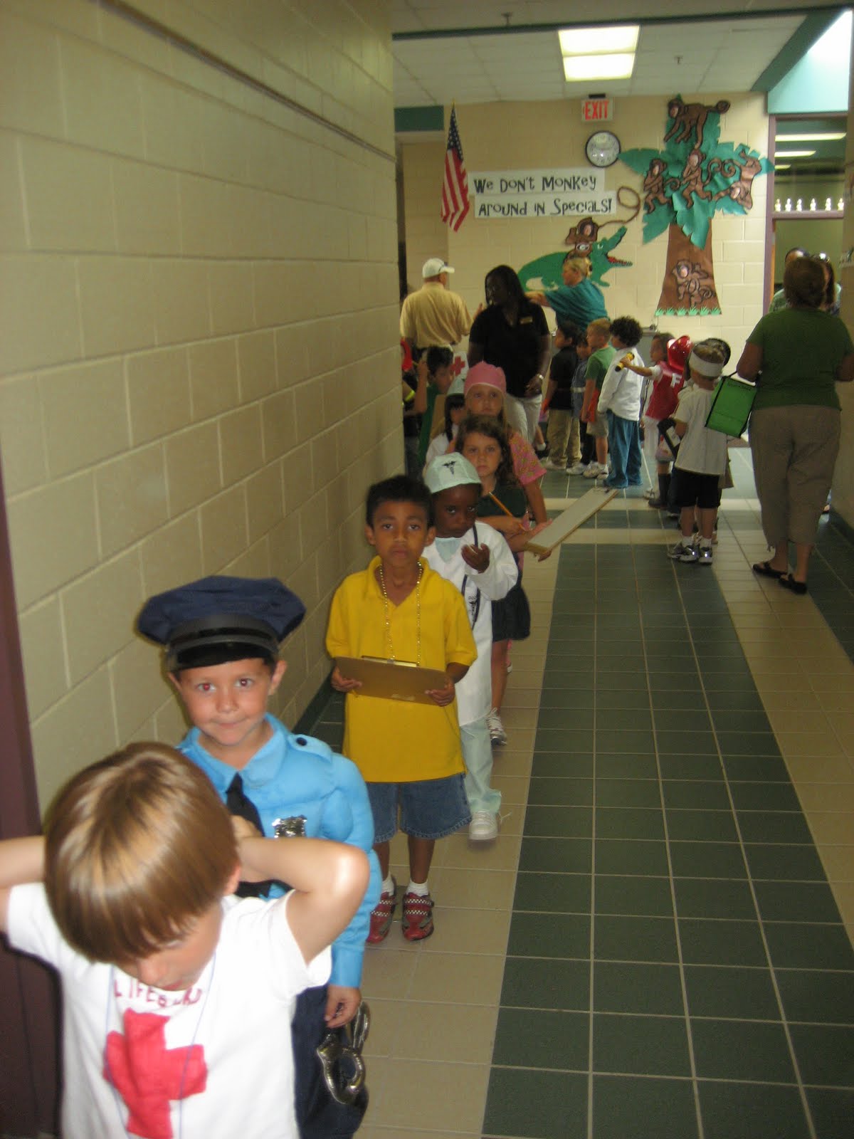 Miss Burnette's Kindergarten Class: Community Helper Parade