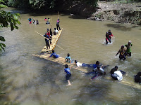 KELA ADVENTURE CAMP: BERMAIN RAKIT BULUH