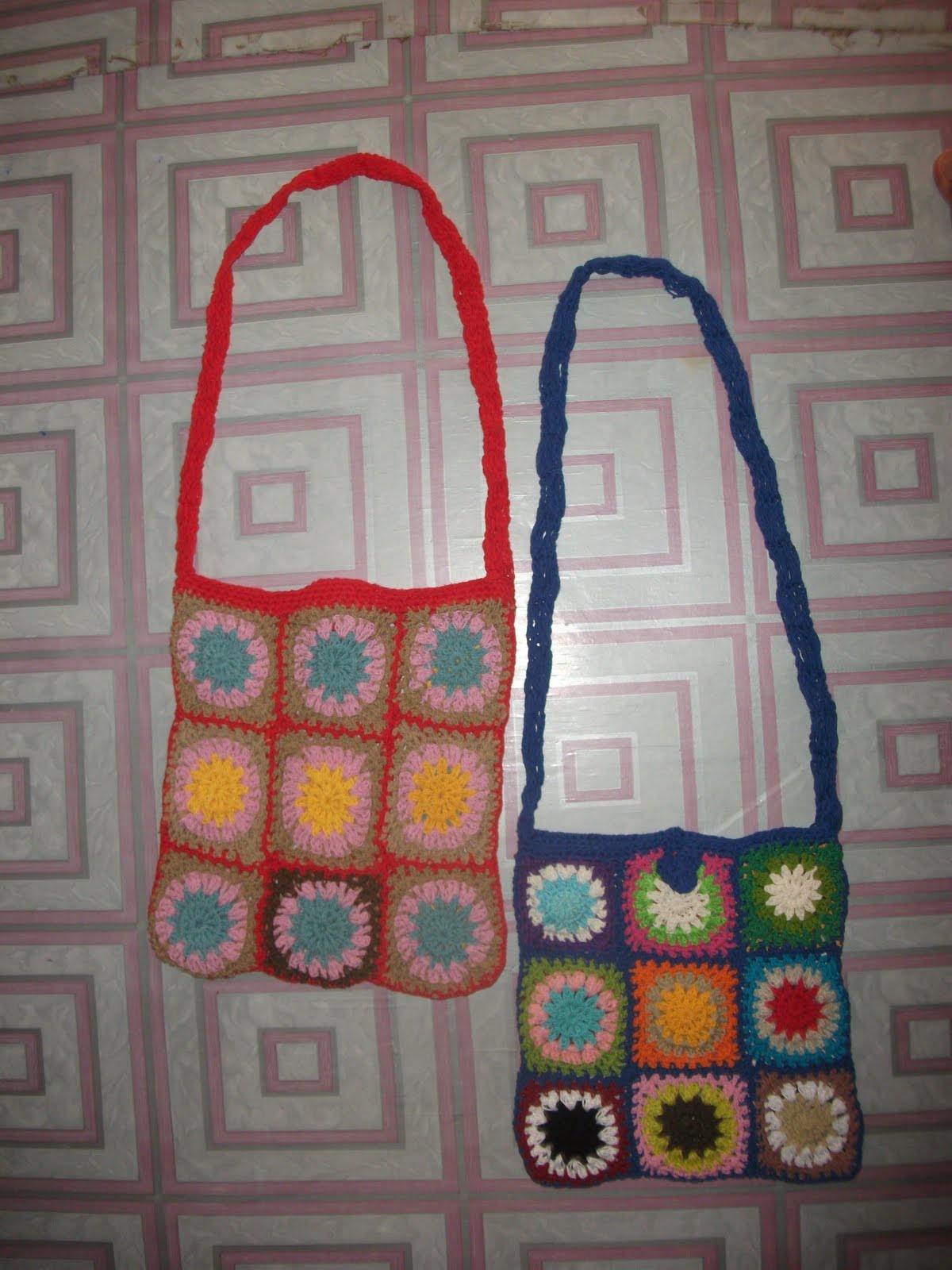 20+ Tas Rajut Khas Bali, Yang Modis!