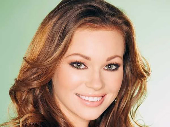 Desktop Backgrounds: Kimberly Phillips Sexy Photos