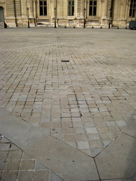 Shade of Winston: Paris - street angle.