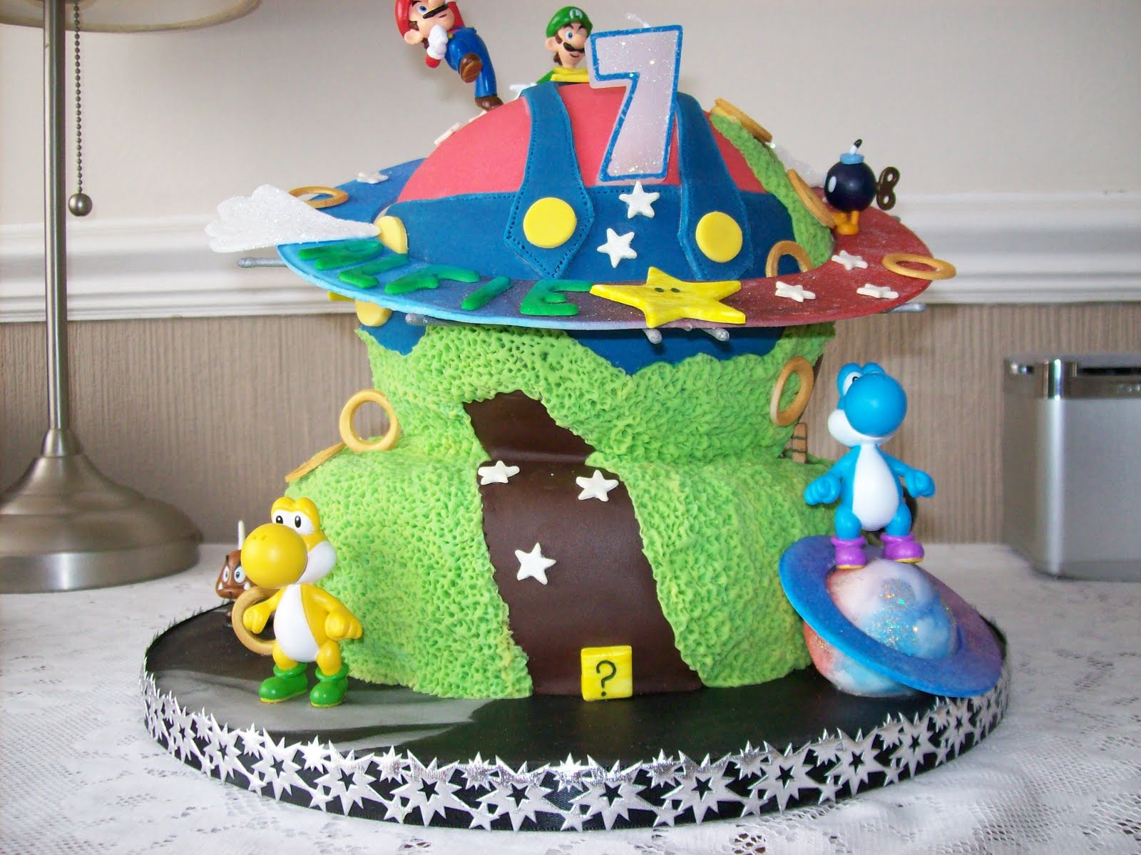 Sue's Cakes: Mario Galaxy Birthday Cake - 3D