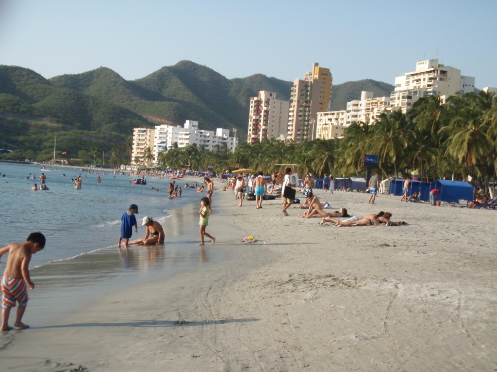 SAILING HELENA: Rodadero Bay-Colombia