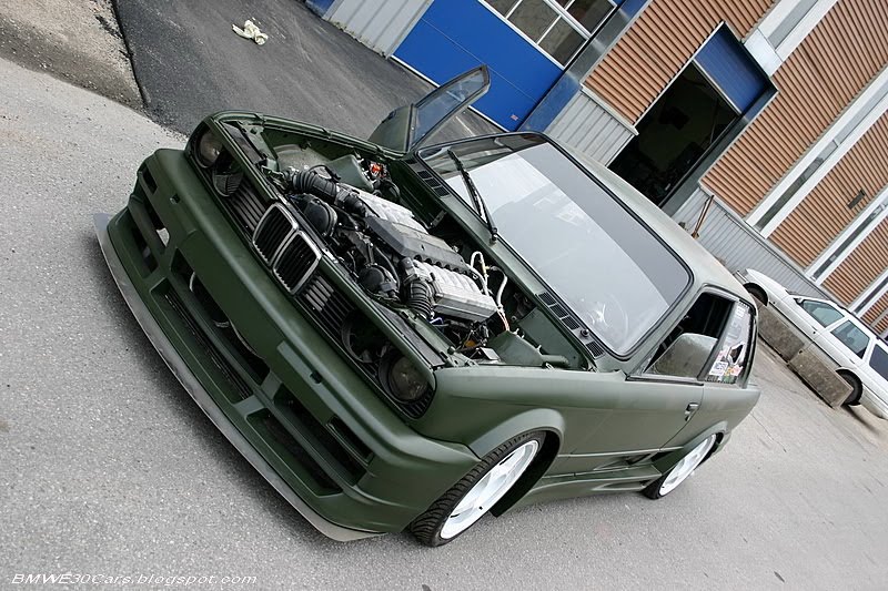 BMW E30 CARS: E30 V12 turbo