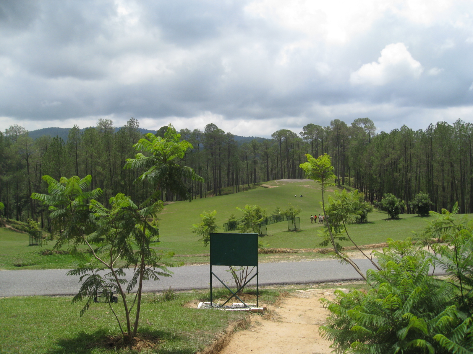 BeautifulWorld: Ranikhet: A Place to watch for in Kumaun Hills