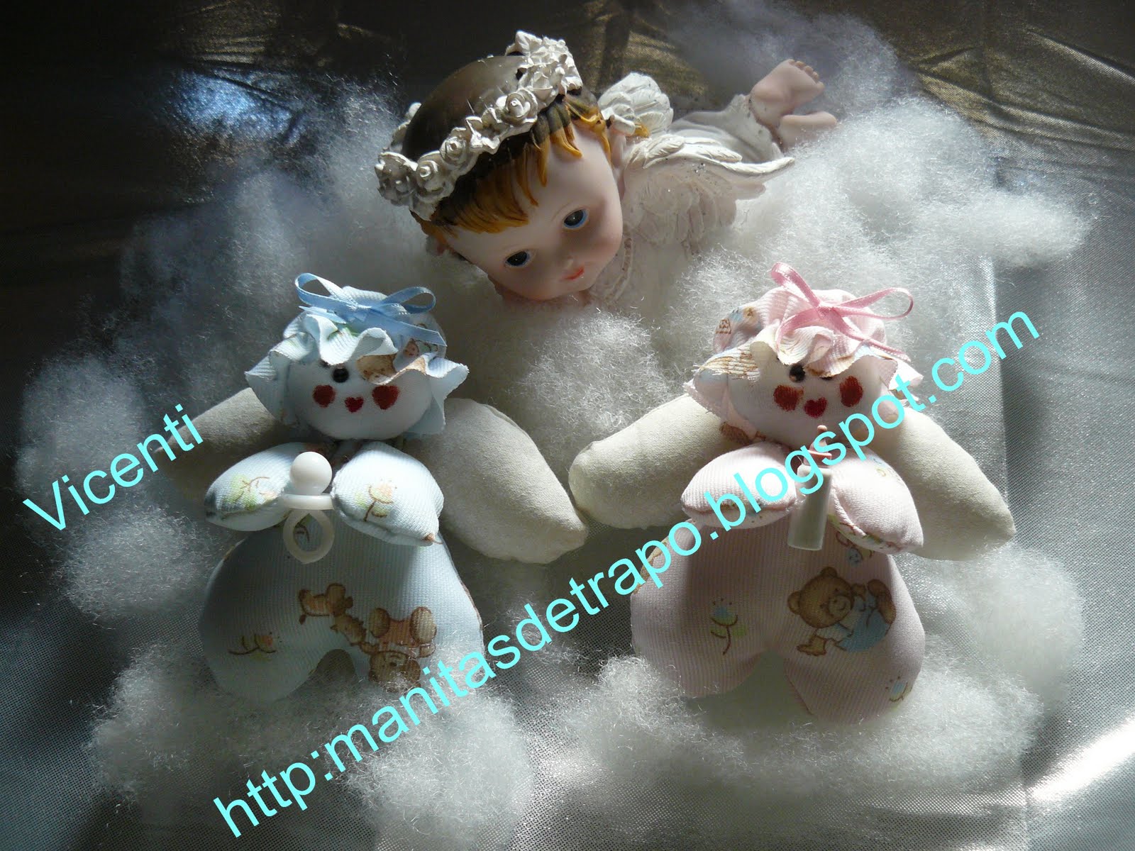 Manitas de trapo: DOS ANGELITOS BEBES PARA NUESTROS BEBES.......