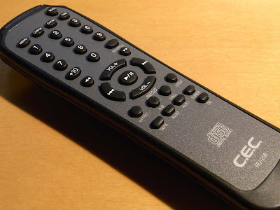 卓上オーディオ (Tabletop Audio): CEC CD3300R 早速の不具合（リモコン）