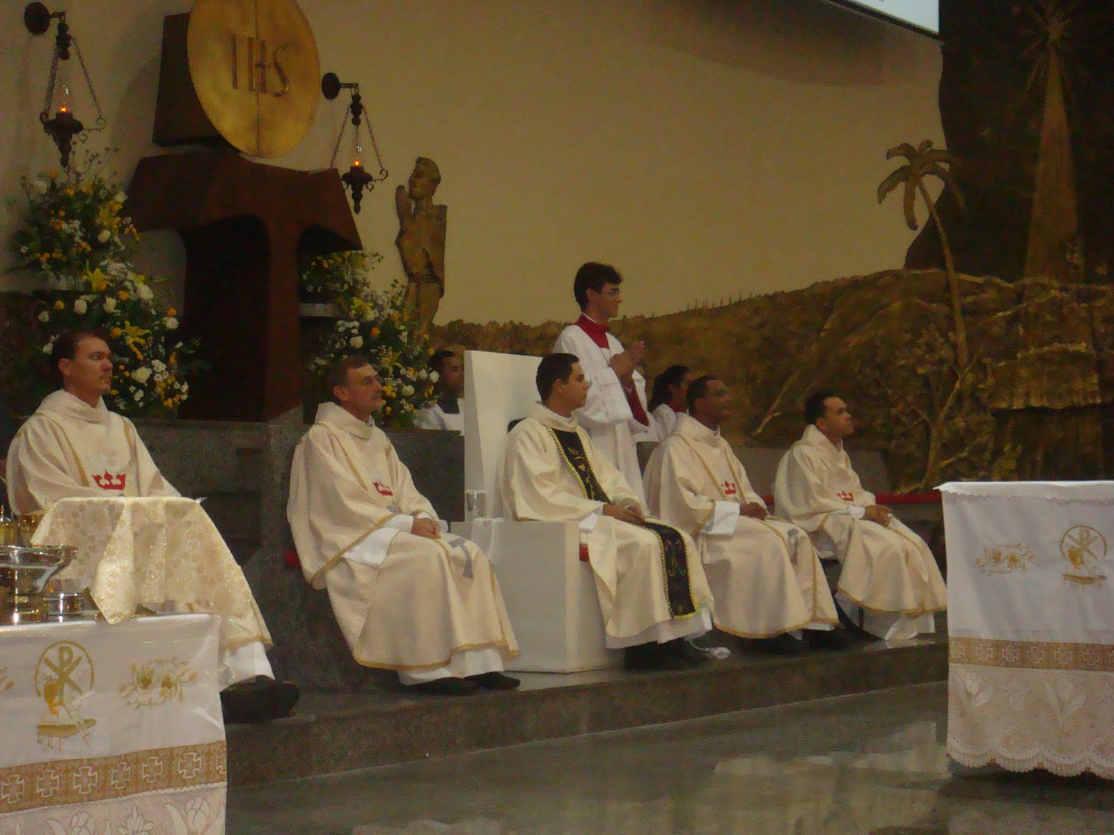 Salvem a Liturgia!: Semana Santa no Brasil com dignidade, sacralidade e ...