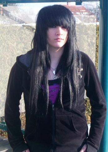 Latest Emo Fashion: Black Emo Scene Hairstyle for Girls