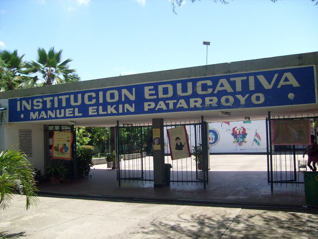 INSTITUCION MANUEL ELKIN PATARROYO